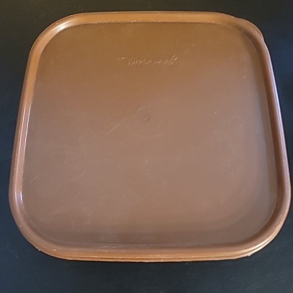 Tupperware | Kitchen | Vintage Tupperware Square Container 7381 With ...